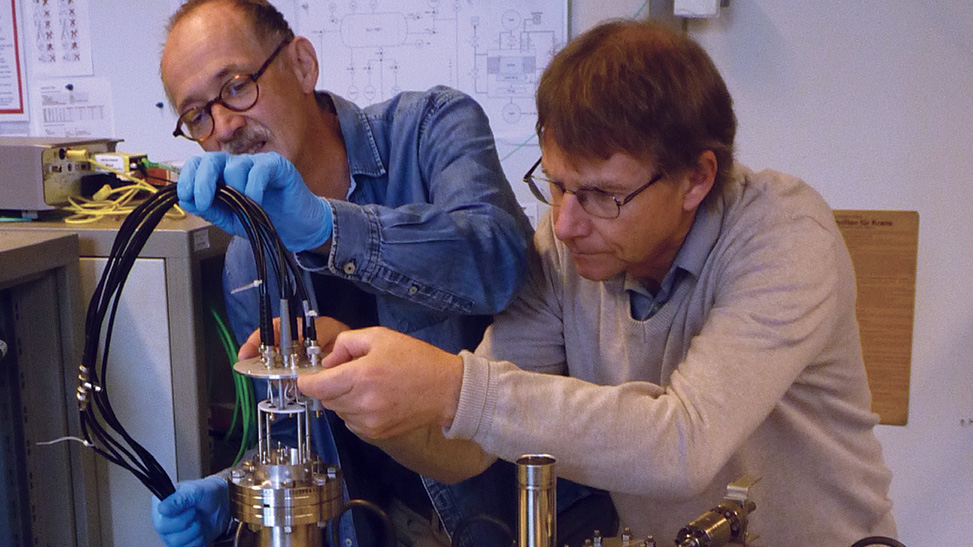 Vacuum metrology: made to measure – CERN Courier